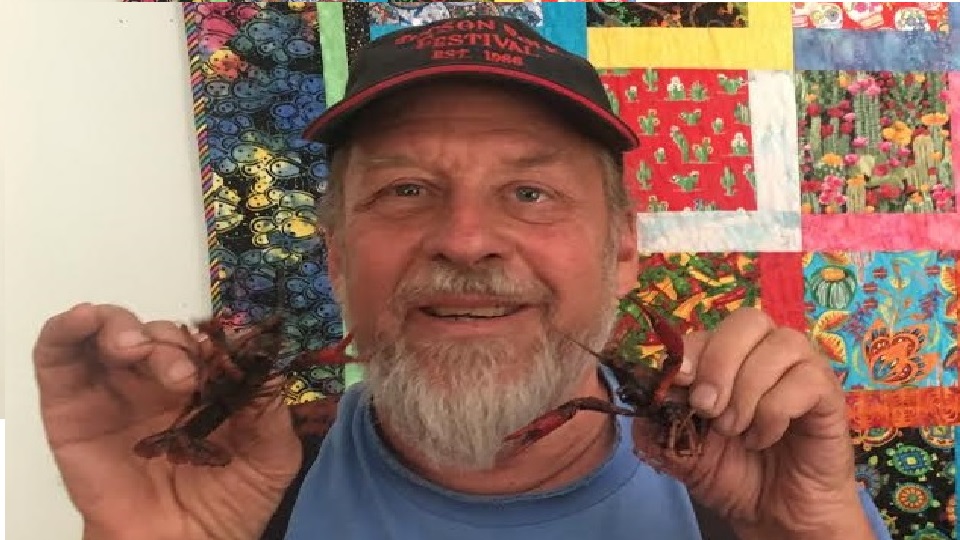 Crawdad Season! / KXCI